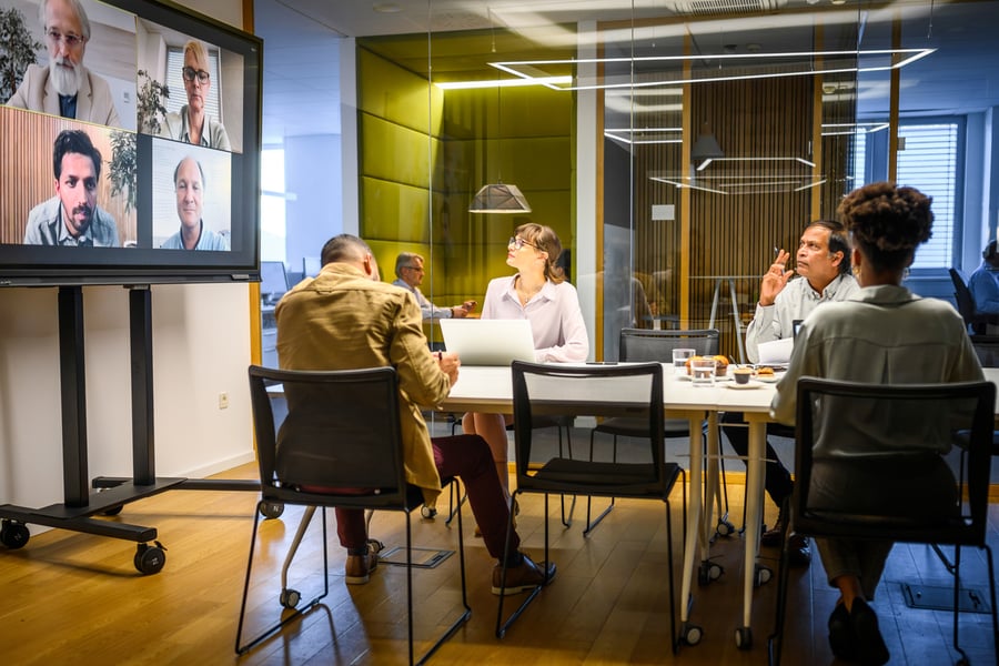 Remote and Hybrid Work Trends 2025: Productivity, Hiring & Strategy